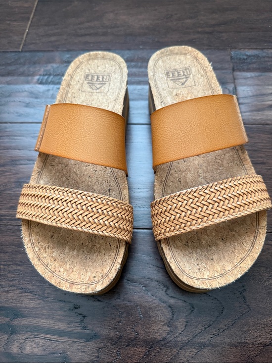 Reef Cushion Vista Hi | Shoes | Reef Tan Ribbed Sole Slide Sandals With ...